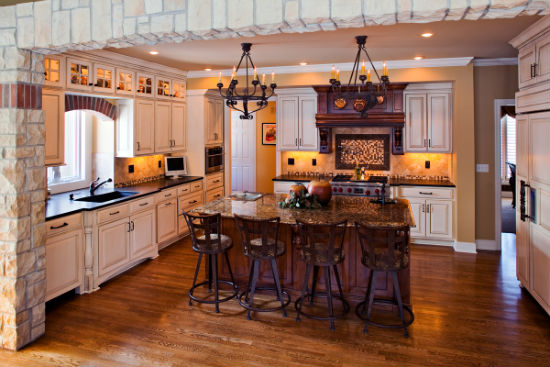 The Classic Characteristics of Traditional Kitchens | The Decorative ...